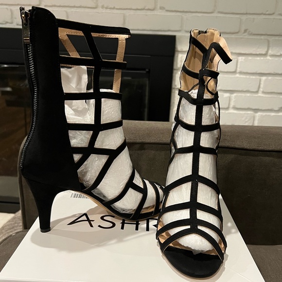 Ashro | Shoes | New Ashro Tinsley Black Vegan Suede Gladiator Summer ...